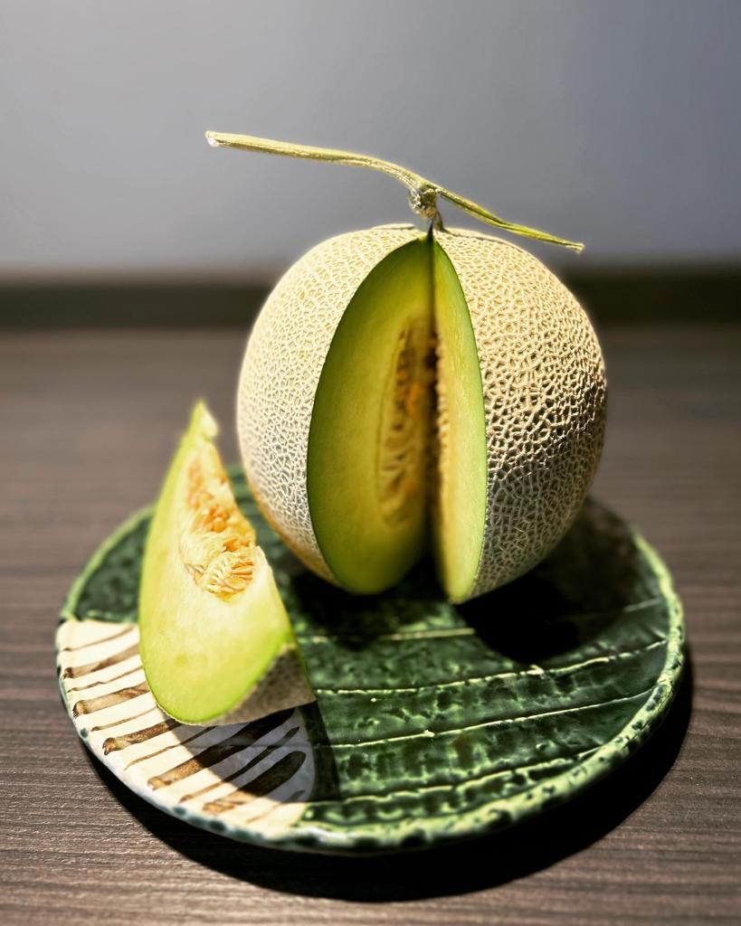 Japanese Melon, Shizuoka Crown Melon (1.5kg) – Le Mart UK